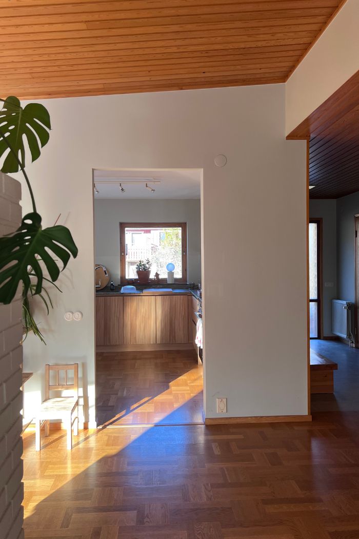 How to decorate a 70s house